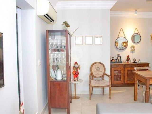 Apartamento de 2 dormitórios no coração do Boqueirão