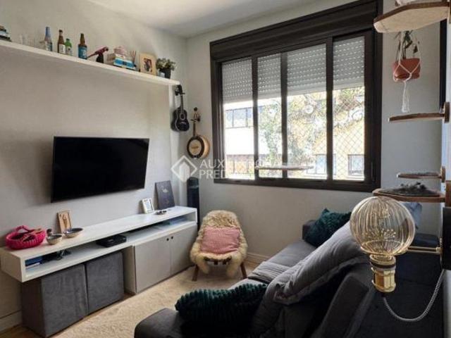 Apartamento de 2 dormitórios no Jardim Botânico