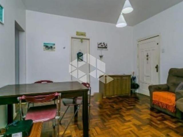 Apartamento de 2 dormitórios no Petrópolis
