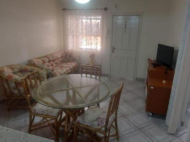 Apartamento de 2 dormitórios a 50 m da Praia em Tramandaí