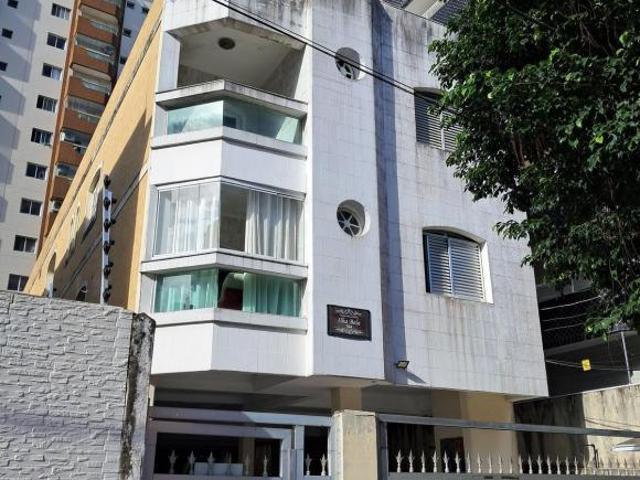 Apartamento de 2 dormitórios a apenas 180 metros da praia em Praia Grande SP