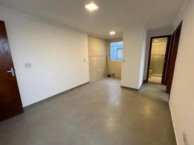 Apartamento de 2 dormitórios à venda bairro campo novo
