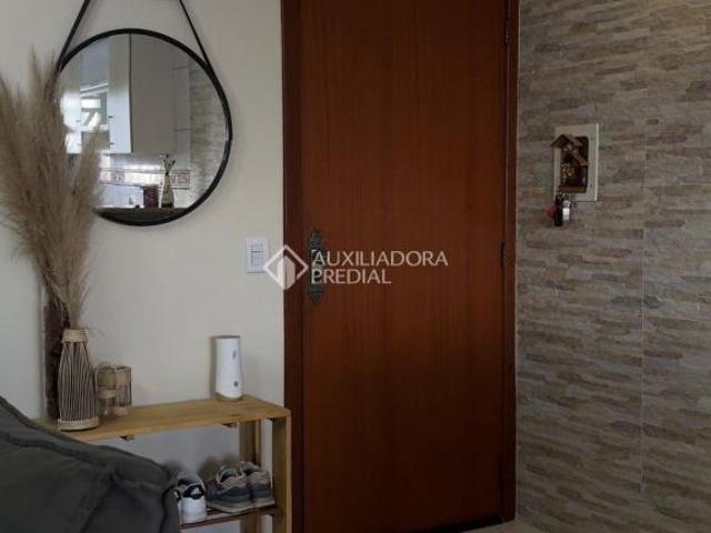 Apartamento de 2 dormitórios à venda em Cachoeirinha