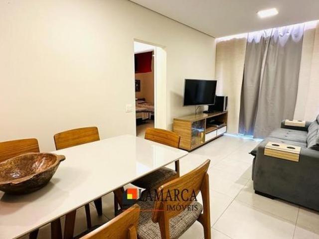 Apartamento de 2 dormitorios a venda em Guaruja