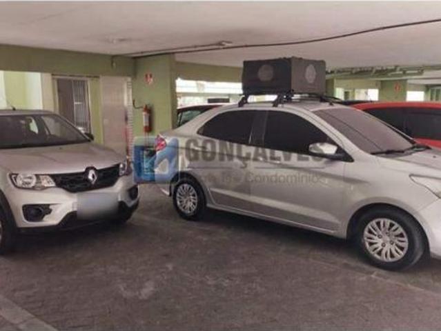 Apartamento de 2 dormitórios à venda em Taboão, SBC – 2 vagas, pronto para morar
