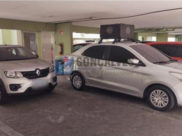 Apartamento de 2 dormitórios à venda em Taboão, SBC – 2 vagas, pronto para morar
