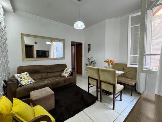 Apartamento de 2 dormitórios à venda no Centro Histórico de Porto Alegre – Amplo