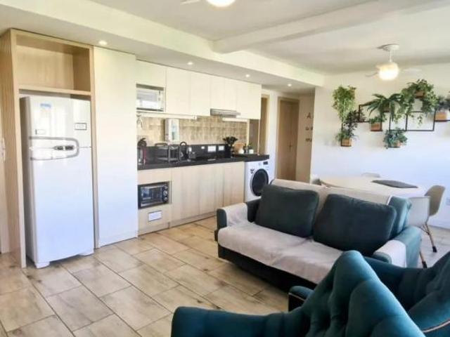 Apartamento de 2 dormitorios á venda no Bairro Centro Histórico