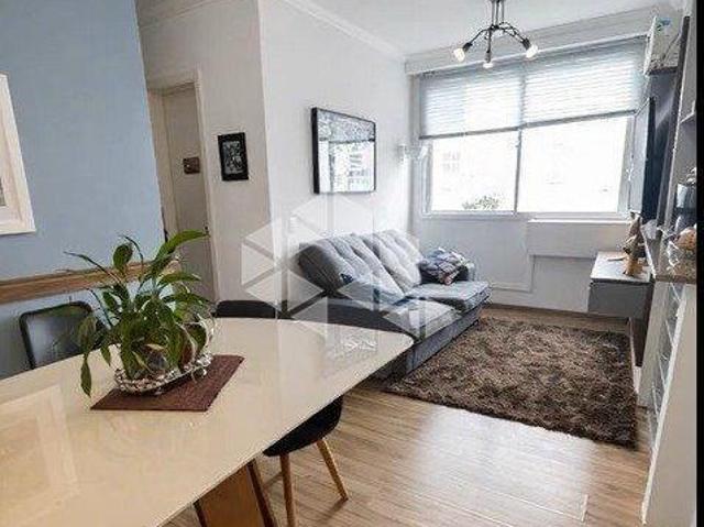 Apartamento de 2 dormitórios à venda no bairro Cristal Porto Alegre/RS