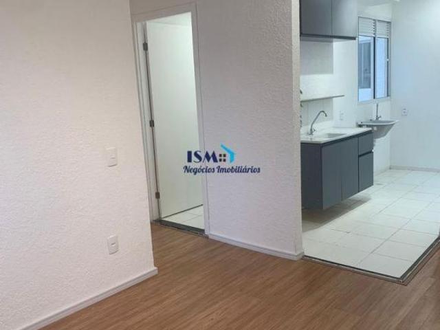 Apartamento de 2 dormitórios a venda no Jardim Do Lago