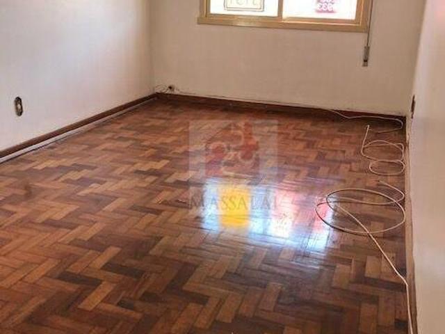 Apartamento de 2 dormitórios à venda no Menino Deus