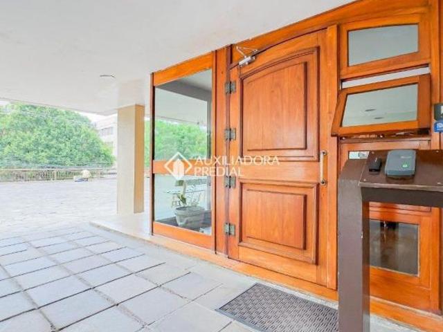 Apartamento de 2 dormitórios, andar alto e com vaga no Bairro Santa Cecília!