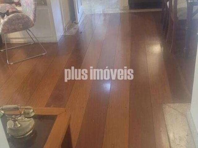 APARTAMENTO DE 2 DORMITÓRIOS AO LADO DO PARAISO !