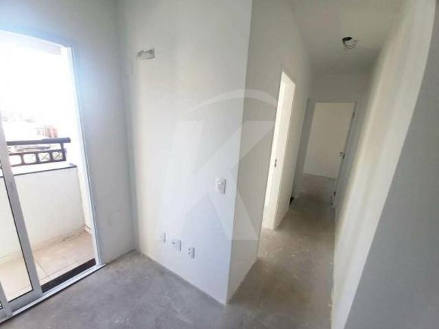 Apartamento de 2 dormitórios, com 51 m2 e com vaga livre, Confira !