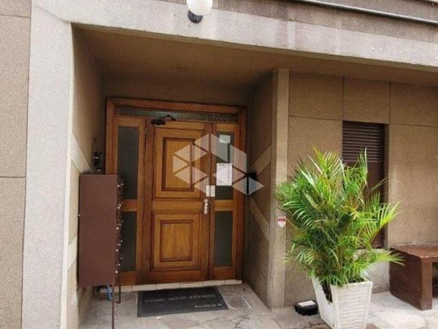 Apartamento de 2 dormitórios, com 65m2prvs por R$ 210.000,00, no bairro Azenha, em Porto Alegre/RS