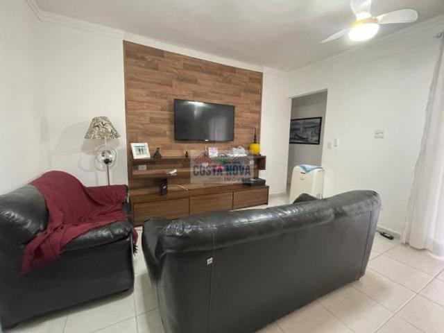 Apartamento de 2 dormitórios com 1 suíte no Caiçara