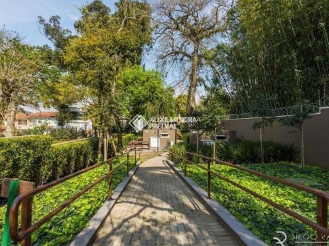 Apartamento de 2 dormitórios com 1 suíte e 1 vaga escriturada no bairro Teresópolis