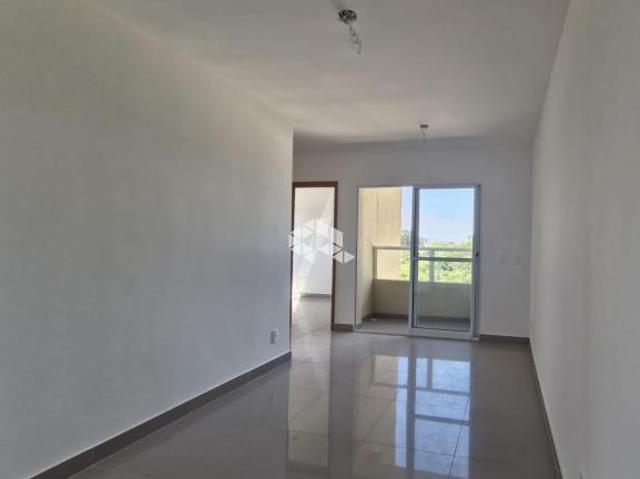 Apartamento de 2 Dormitorios com 1 vaga de garagem, no Bairro Humaita, em Porto Alegre