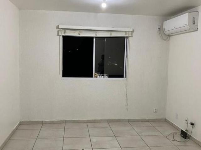 Apartamento de 2 dormitórios com vaga coberta no bairro Aparecida