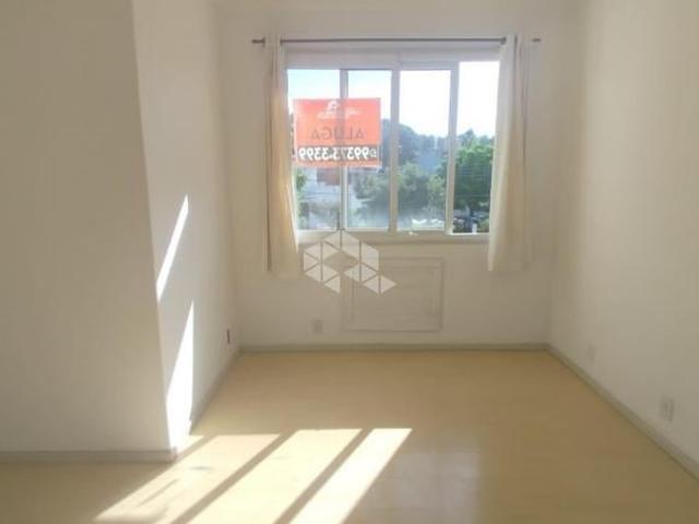 Apartamento de 2 dormitórios com vaga de garagem Alto Petrópolis