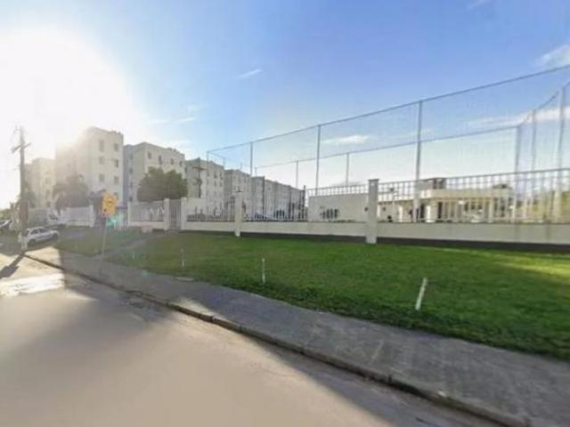 Apartamento de 2 dormitórios com vaga privativa – Bairro Restinga
