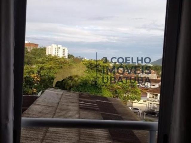 Apartamento de 2 dormitórios com vista livre para o mar em condomínio clube em Ubatuba