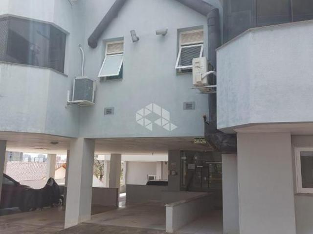 Apartamento de 2 dormitórios com vista permanente e churrasqueira
