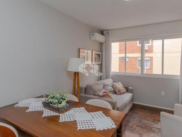 Apartamento de 2 dormitorios com garagem no bairro Higienopolis
