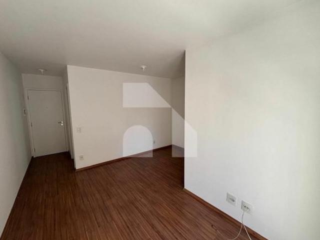 Apartamento de 2 dormitórios com garagem em Santa Cecilia