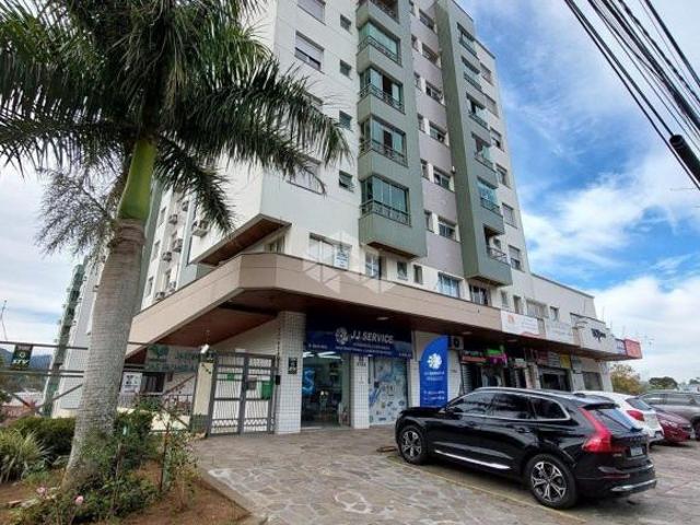 Apartamento de 2 dormitórios com sacada, churrasqueira e vaga coberta