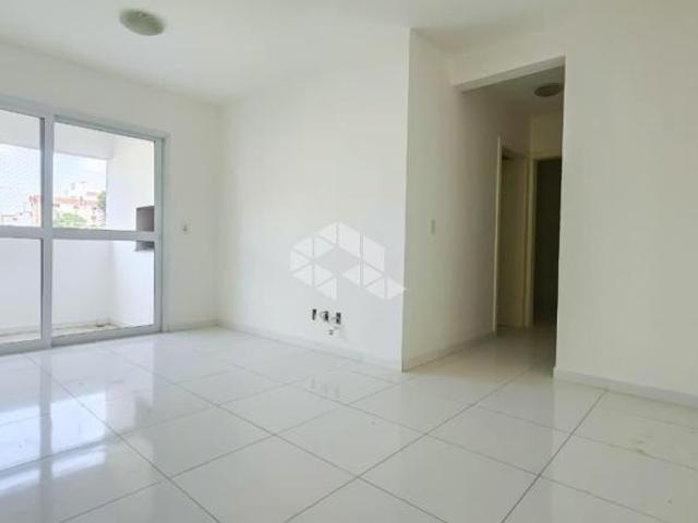 Apartamento de 2 dormitórios com sacada e churrasqueira no Centro de Canoas