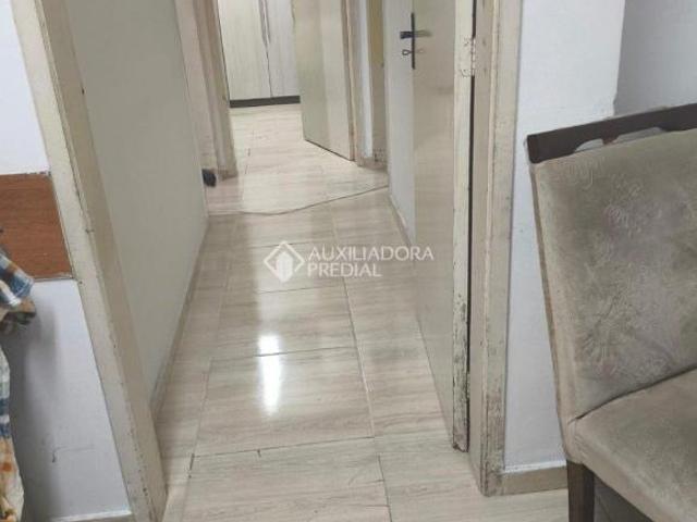Apartamento de 2 Dormitórios com Sacada Jardim Botânico Porto Alegre