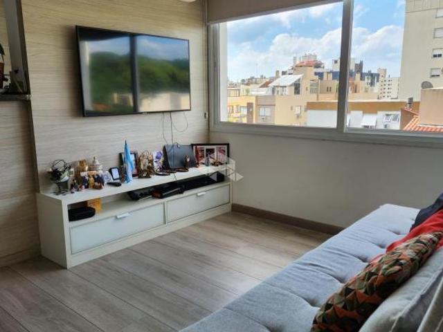 Apartamento de 2 dormitorios com suite e 1 vaga de garagem coberta