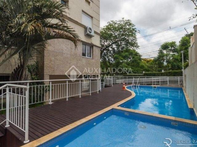 Apartamento de 2 dormitórios com suíte e 2 vagas no bairro Petrópolis!