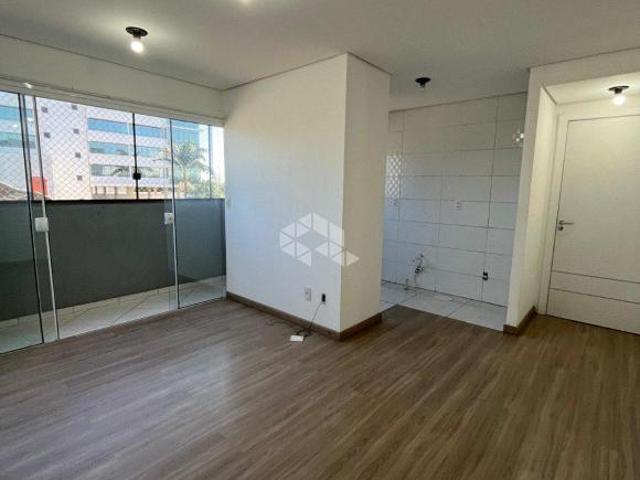 Apartamento de 2 dormitórios com Suíte em vIamão