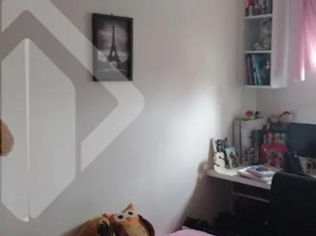 Apartamento de 2 dormitórios, condomínio com portaria!