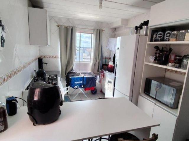 Apartamento de 2 dormitórios e 1 vaga de garagem em Canoas