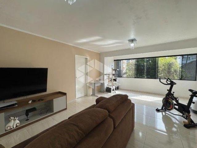 Apartamento de 2 dormitórios e 1 vaga de garagem, no bairro Centro, em Canoas
