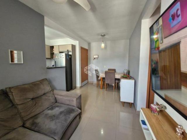 Apartamento de 2 dormitórios e 1 vaga de garagem, no bairro Humaitá, em Porto Alegre