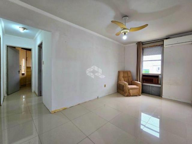 Apartamento de 2 dormitórios e 1 vaga de garagem, no bairro Humaitá, em Porto Alegre