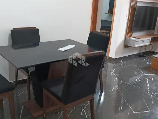 Apartamento de 2 dormitórios e 1 vaga de garagem, no bairro Humaitá, em Porto Alegre