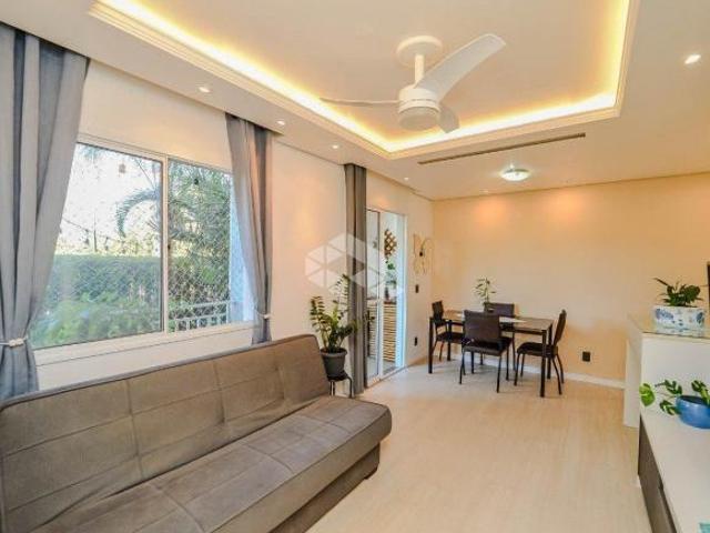 Apartamento de 2 dormitórios e 1 vaga de garagem, no bairro Humaitá, em Porto Alegre