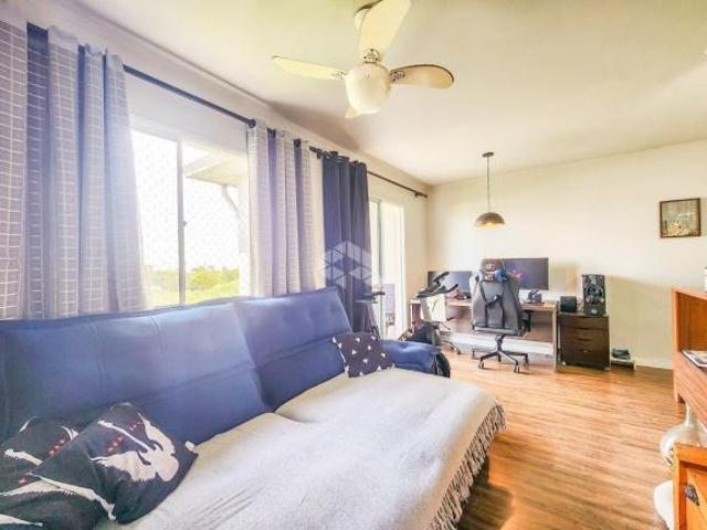 Apartamento de 2 dormitórios e 1 vaga de garagem, no bairro Humaitá, em Porto Alegre