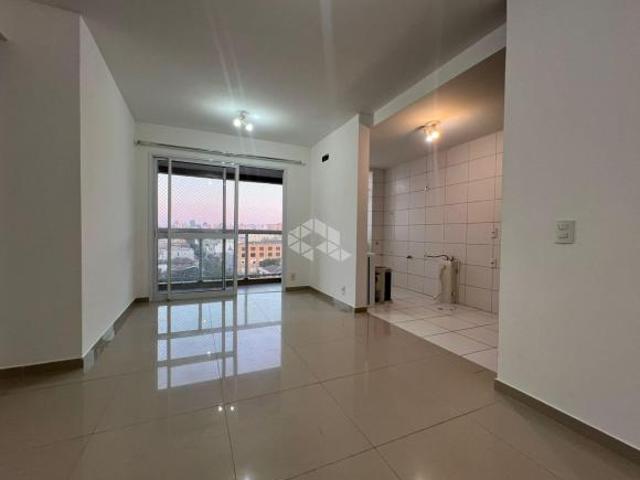 Apartamento de 2 dormitórios e 1 vaga de garagem, no bairro São Geraldo, em Porto Alegre