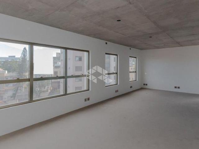 Apartamento de 2 dormitórios e garagem no bairro Petrópolis em Porto Alegre RS