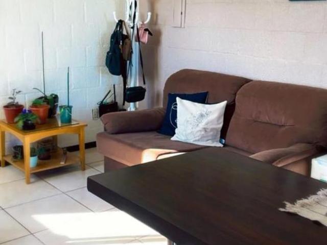 Apartamento de 2 dormitórios e *vaga na Cavalhada