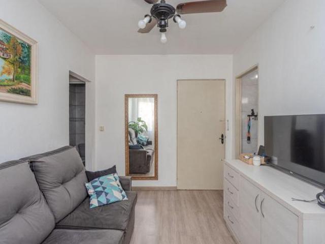Apartamento de 2 dormitórios e *vaga no bairro Cavalhada