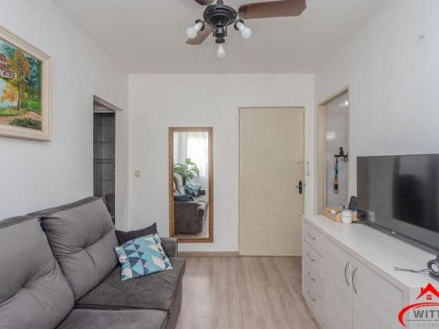 Apartamento de 2 dormitórios e *vaga no bairro Cavalhada