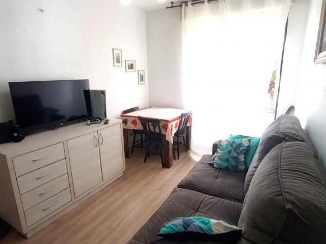 Apartamento de 2 dormitórios e *vaga no bairro Cavalhada