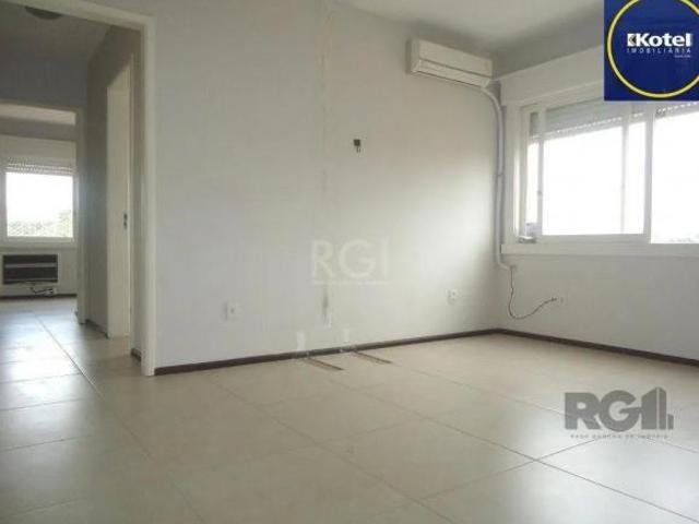 Apartamento de 2 dormitórios e vaga no Jardim do Salso
